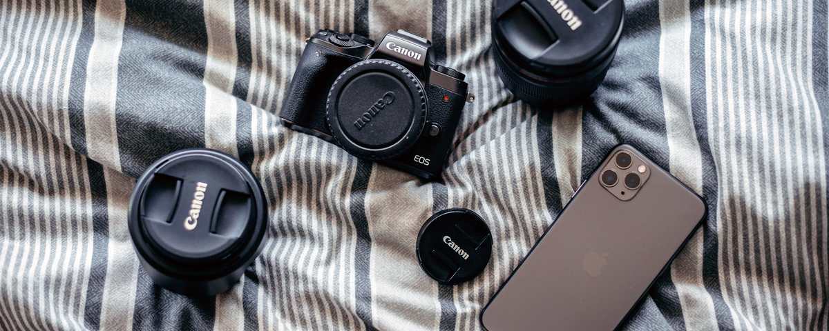 iPhone vs. DSLR/Mirrorless Cameras - Which Should You Buy?