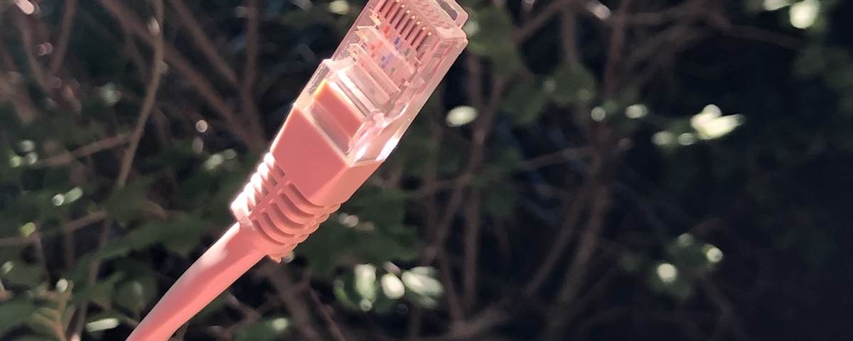 The 6 Best Ethernet Cable Alternatives for Home Networks